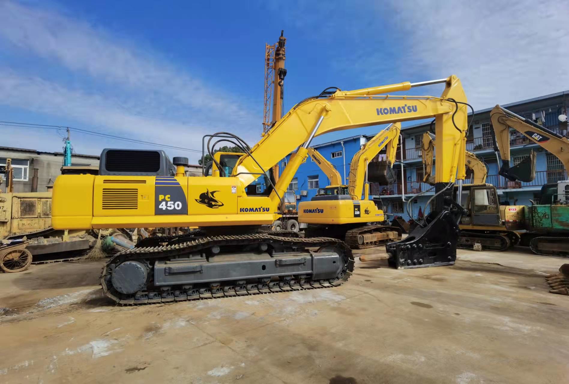 PC450 - 8 รถขุดตีนตะขาบไฮดรอลิกมือสอง Komatsu Excavator พร้อมถัง 2.1m3 ...